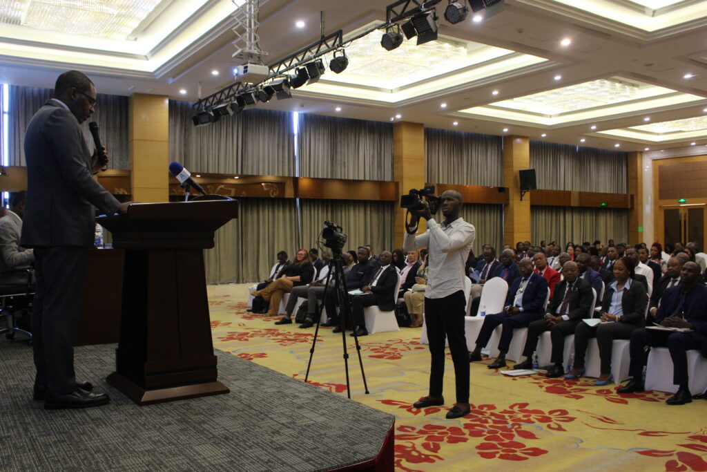 Mbaga Obiang Lima reafirma el compromiso del Gobierno en garantizar la ...